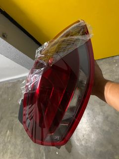 Lampu belakang persona lama, Auto Accessories on Carousell
