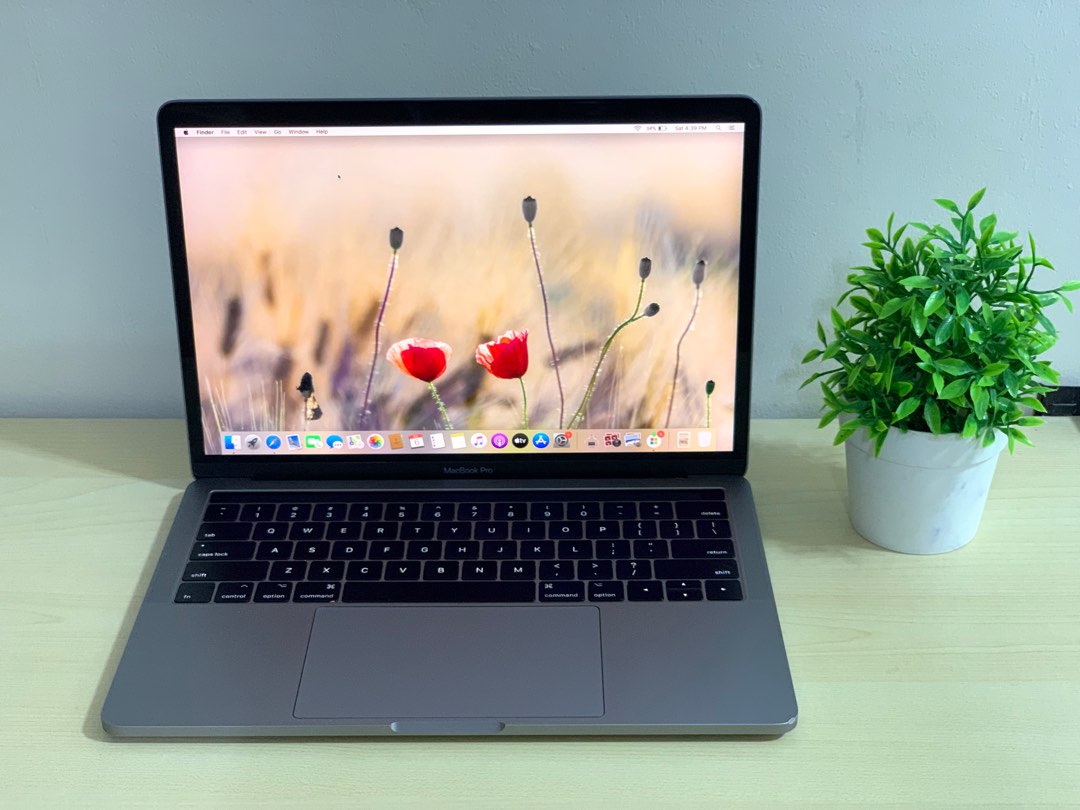 MacBook Pro 2017 13-inch Core i5 8gb Ram 256gb Storage, Computers ...