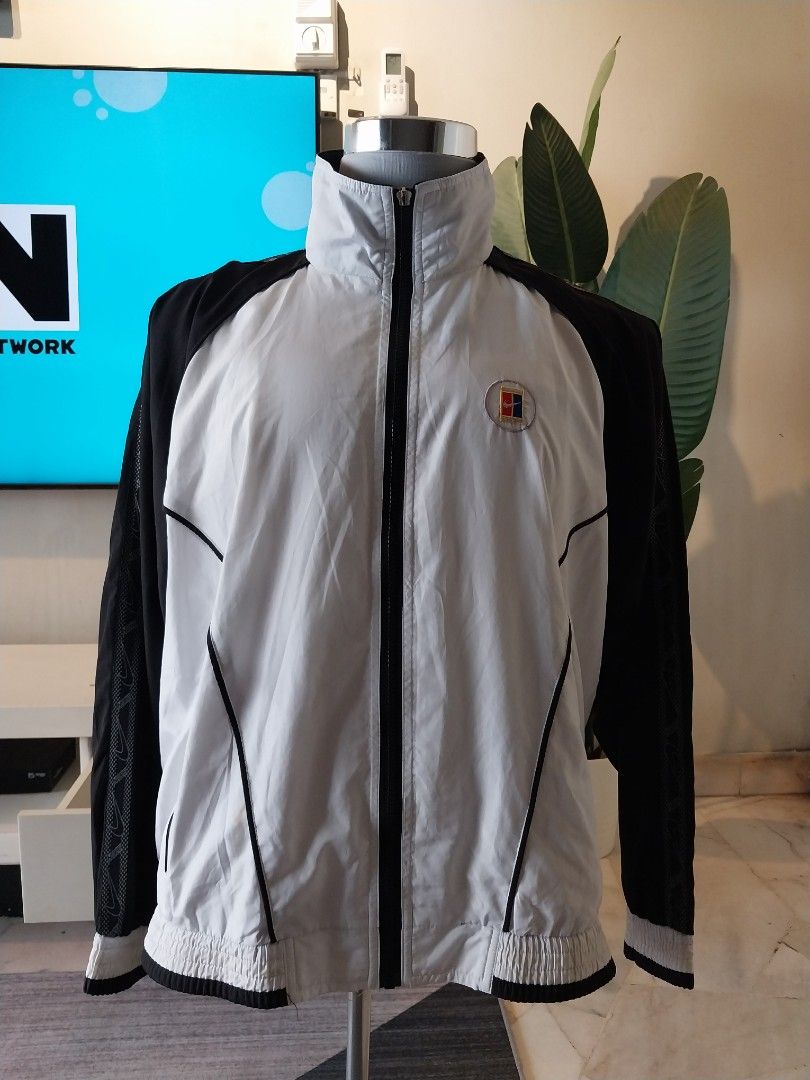 Nike Court Windbreaker, Men's Fashion, Coats, Jackets and Outerwear on ...