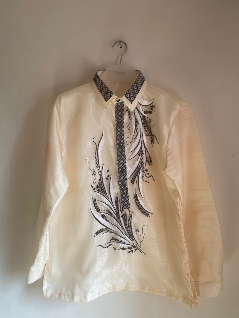 Onesimus Barong Medium, Men's Fashion, Coats, Jackets and Outerwear on ...