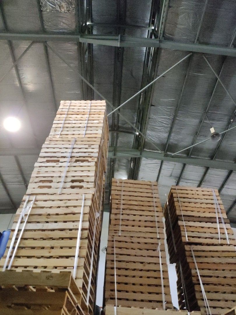 Pallet Wood 110cm x 110xm x 10cm, Furniture & Home Living, Outdoor ...
