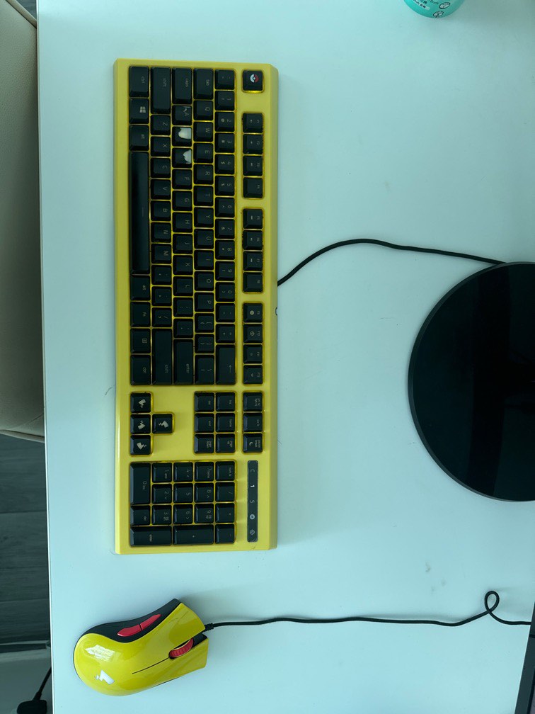 Razer pokemon keyboard mouse set limited edition, 電腦＆科技, 電腦周邊及配件, 電腦鍵盤及 ...
