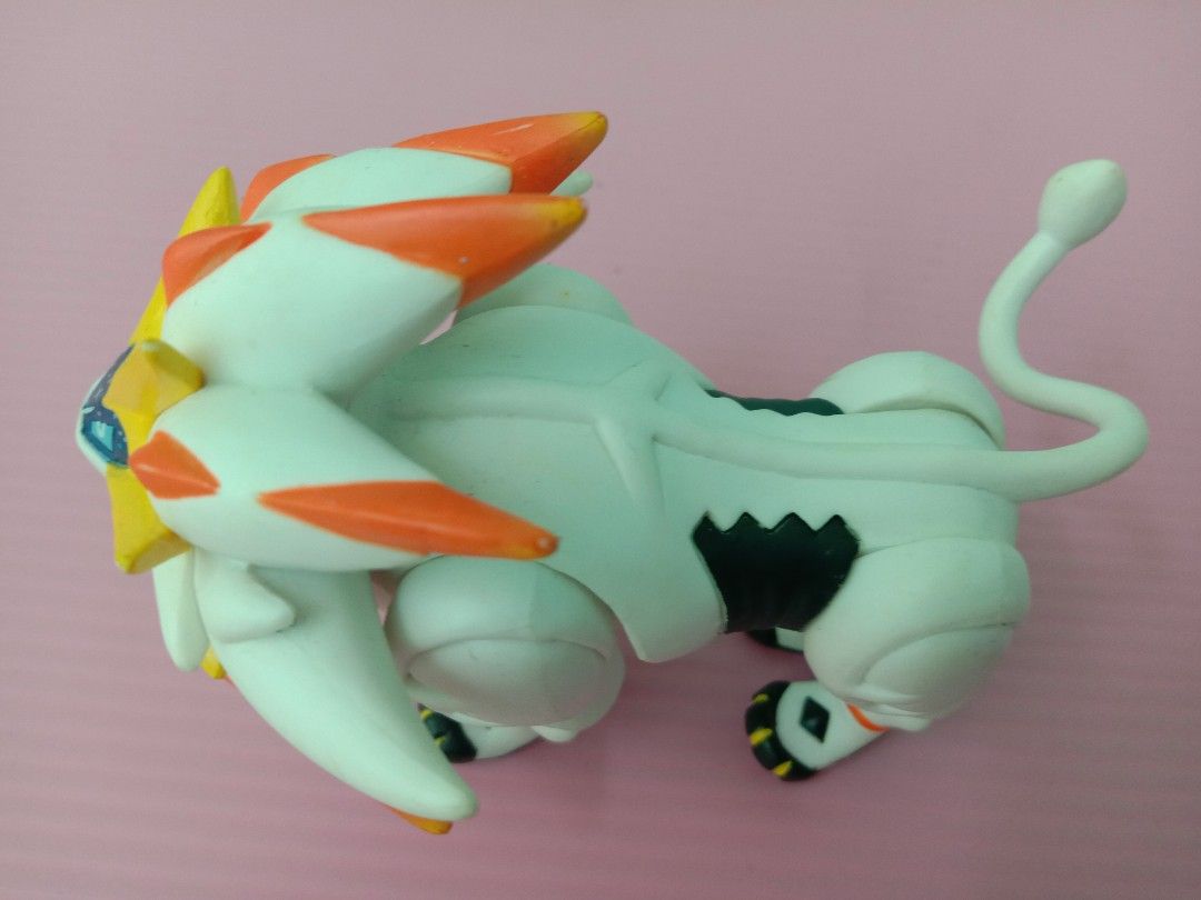 Solgaleo Pokemon Moncolle . Tomy, Hobbies & Toys, Collectibles ...