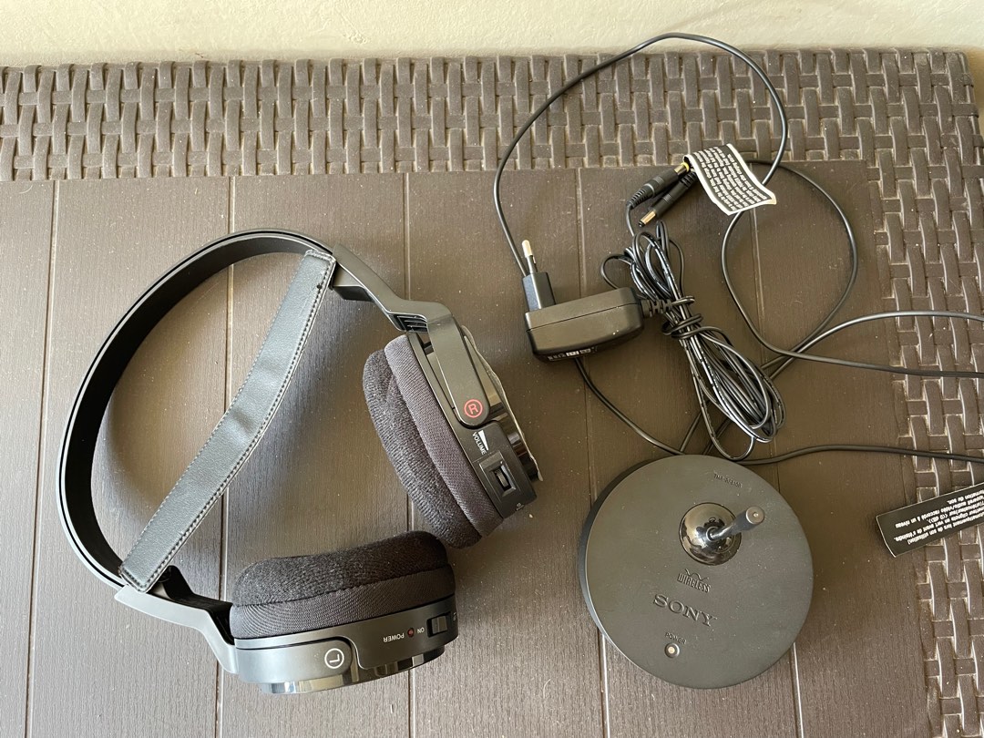 SONY MDR-RF811RK Wireless, Audio, Headphones & Headsets on Carousell