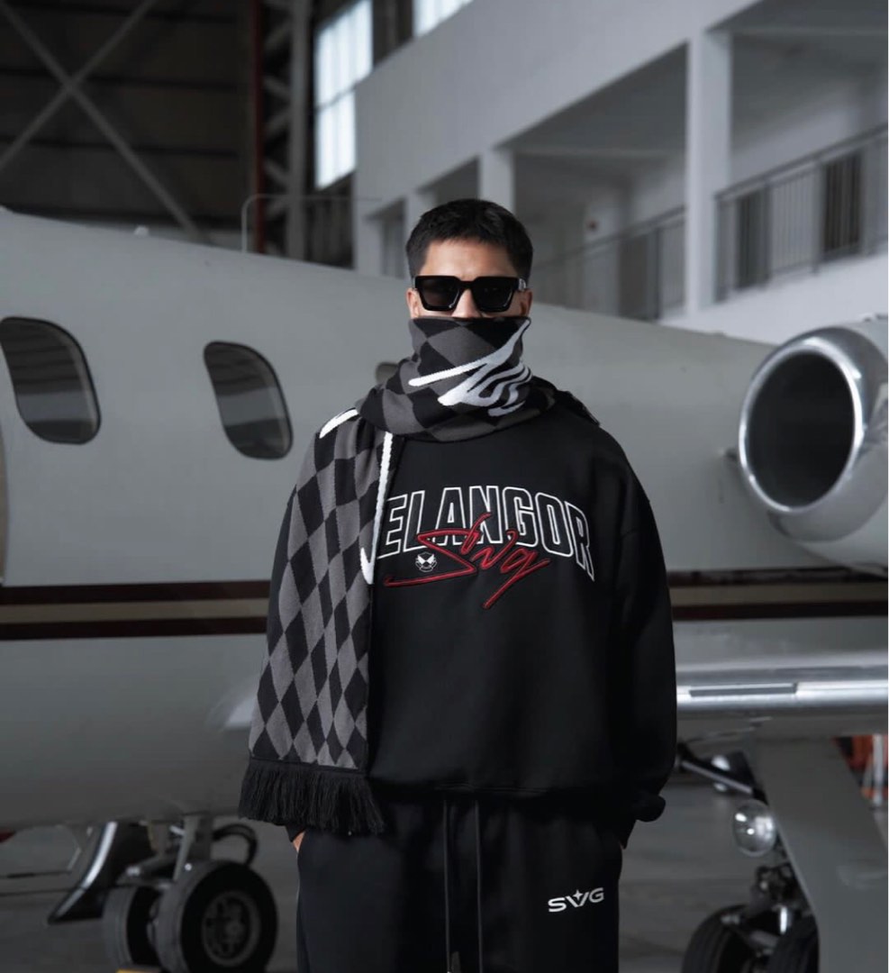 Svg x selangor, Men's Fashion, Activewear on Carousell