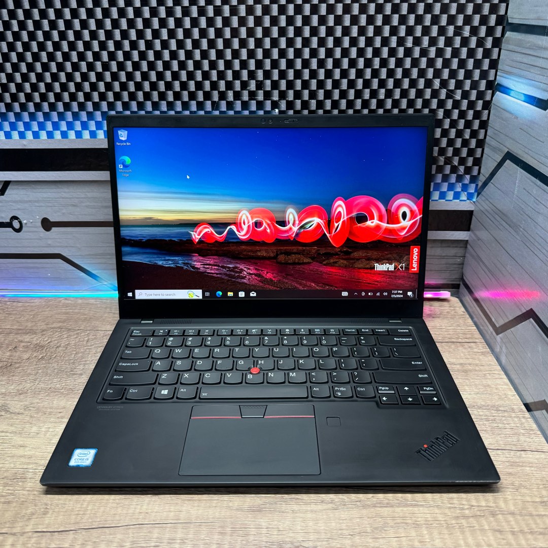 Thinkpad X1 Carbon Gen 7高階文書輕薄筆電 /i5-8265U 8th gen/8GB DDR4/512GB SSD/14inch Touch Mon/新淨企理/運行快速 ...