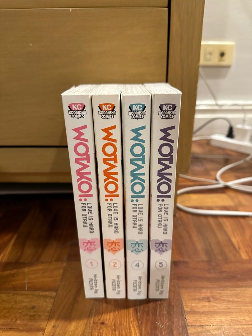 Wotakoi Manga Set (vol 1-2, 4-5), Hobbies & Toys, Books & Magazines ...
