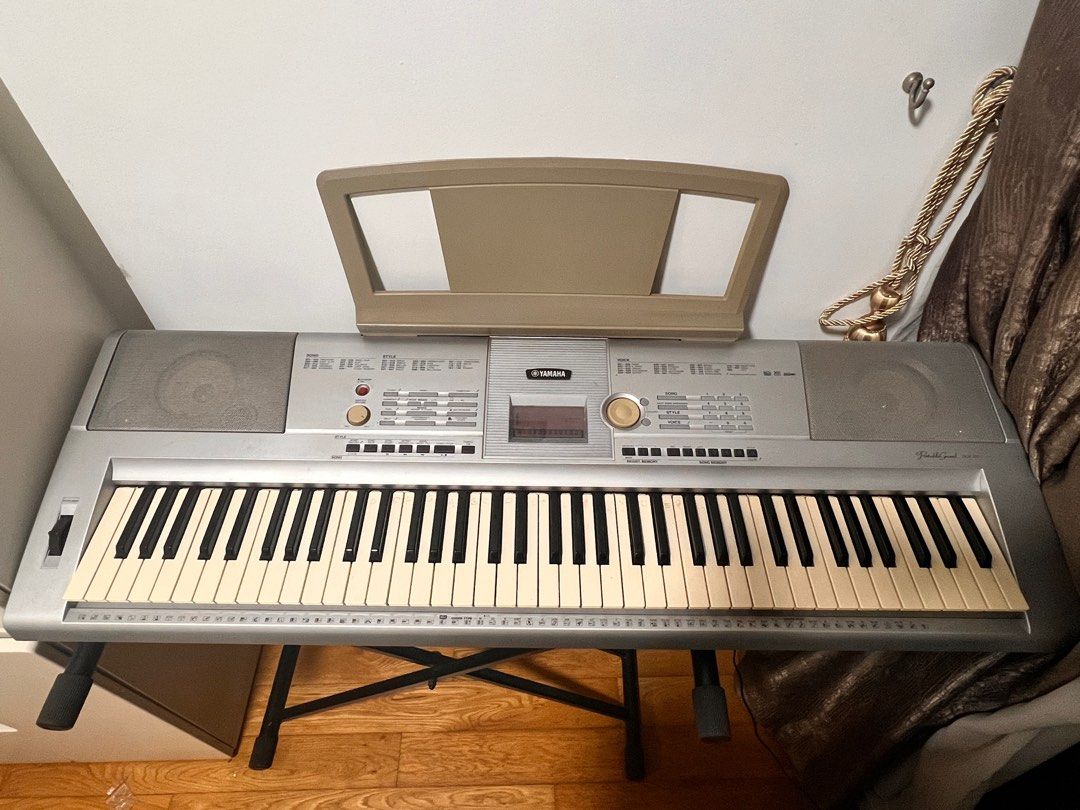 Yamaha electronic Keyboard, Hobbies & Toys, Music & Media, Musical ...