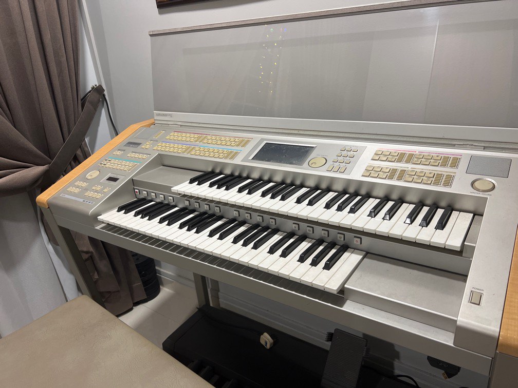 Yamaha Stagea ELS-01, Hobbies & Toys, Music & Media, Musical Instruments on Carousell