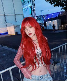 【送i feel/bm小卡】Yuqi solo rabbit ver專/淨專, 興趣及遊戲, 收藏品及紀念品, 韓流 - Carousell