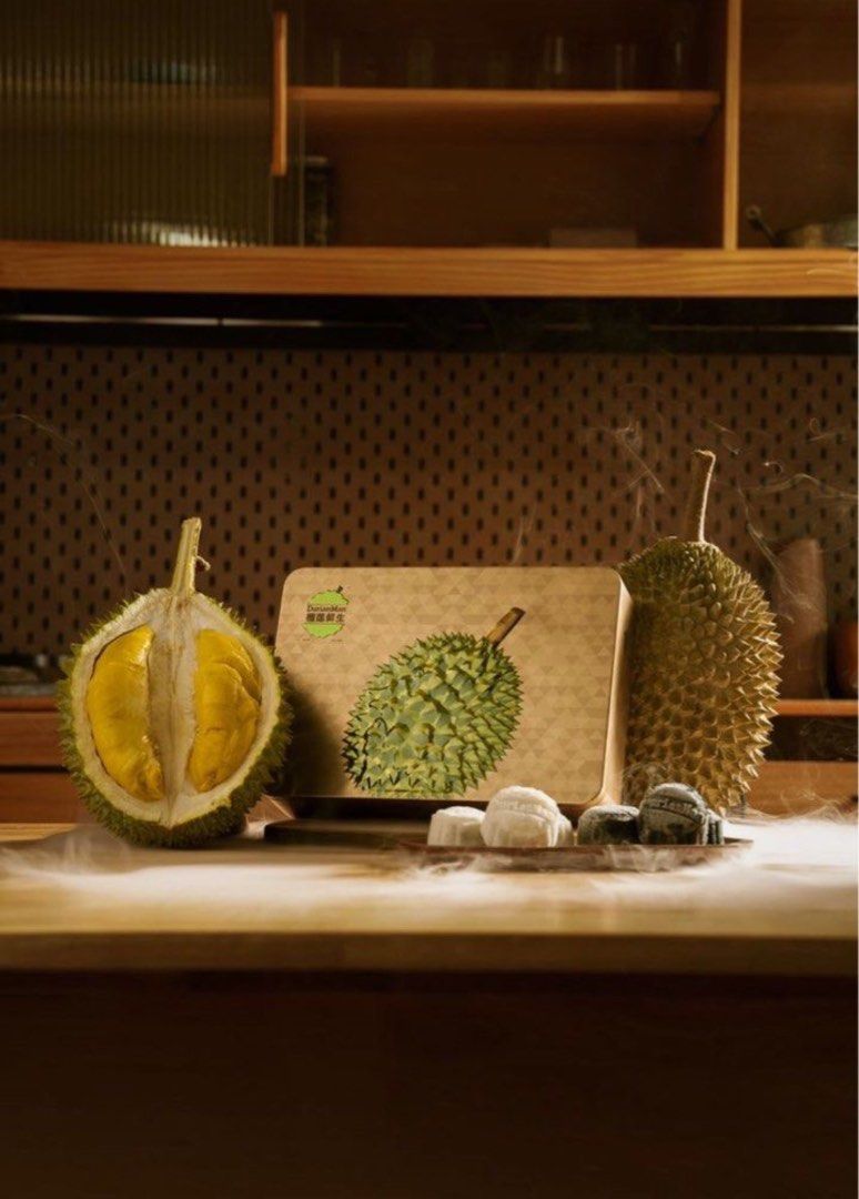 **早鳥優惠 ️**包送貨** 榴槤鮮生(Durian Man) 榴槤冰皮月餅, 嘢食 & 嘢飲, 包裝食物&即食食物 - Carousell