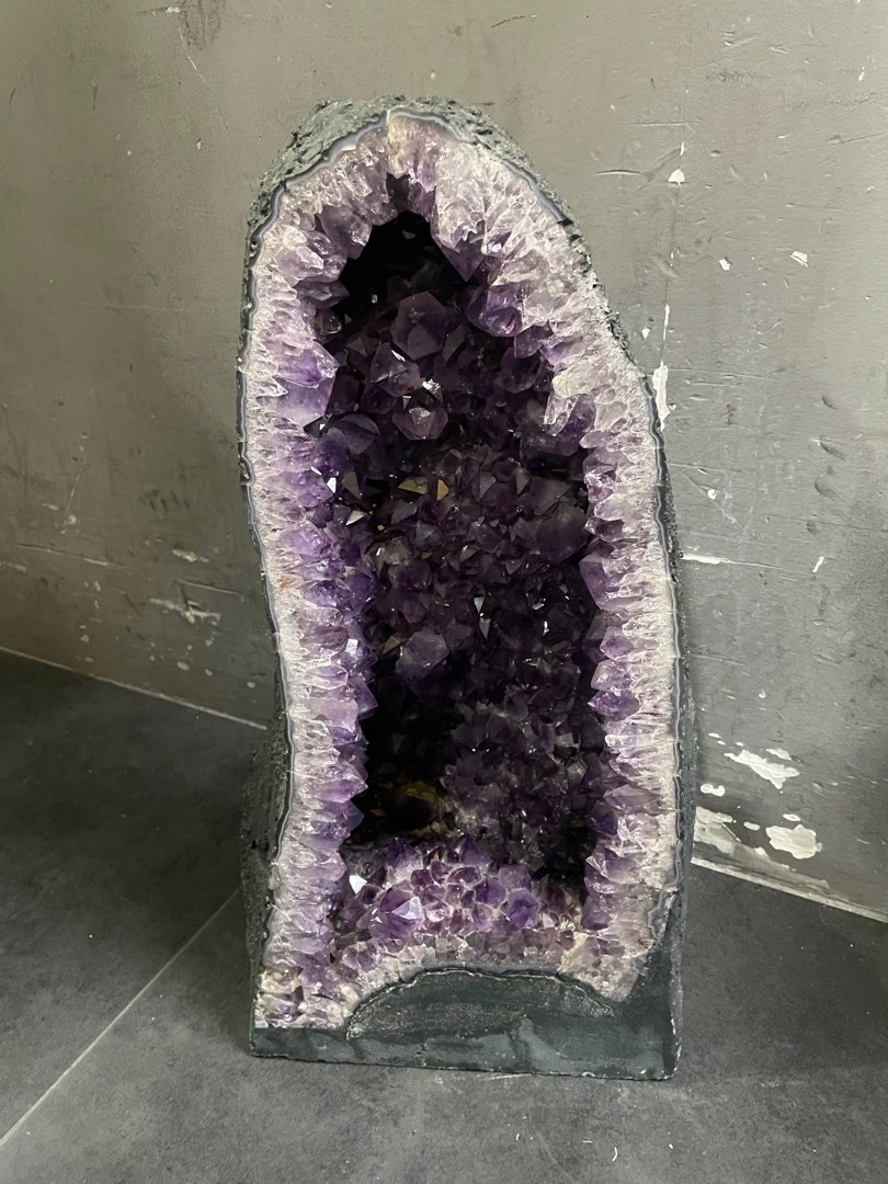 Amethyst Crystal Cave 57cm, Hobbies & Toys, Memorabilia & Collectibles, Vintage Collectibles on ...