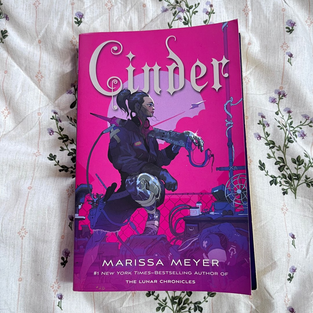 Cinder by Marissa Meyer, Hobbies & Toys, Books & Magazines, Storybooks ...