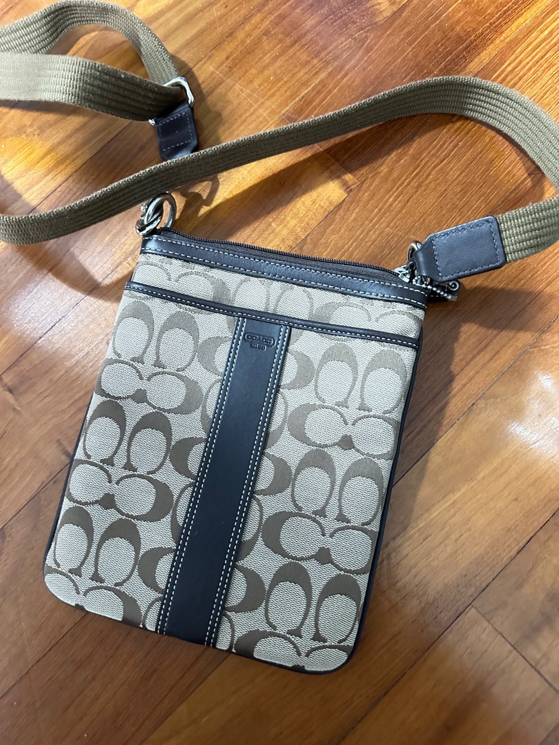 Coach Sling Bag, Women's Fashion, Bags & Wallets, Cross-body Bags on ...