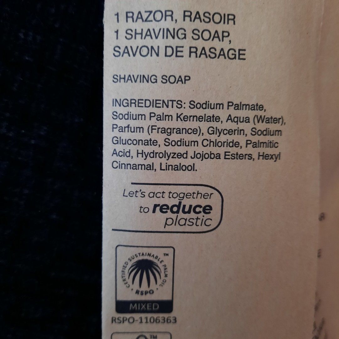 DYLL Shaving Kit, Beauty & Personal Care, Men's Grooming on Carousell