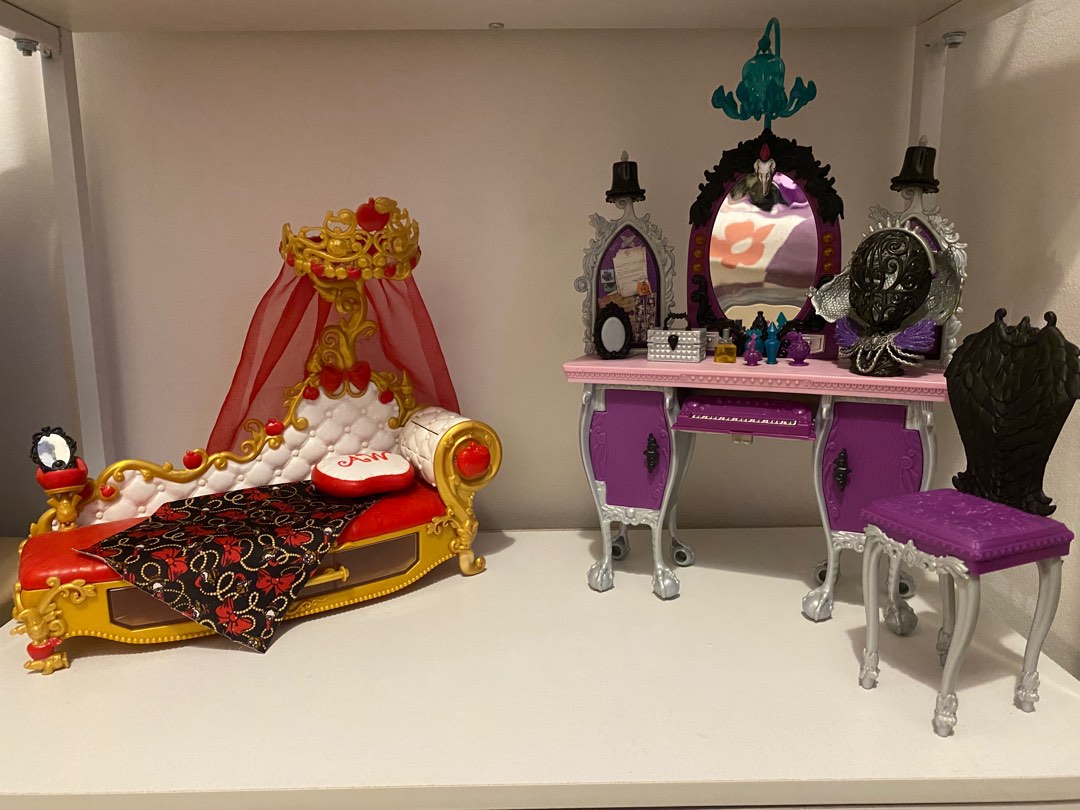 Ever After High Playset, Hobbies & Toys, Toys & Games on Carousell