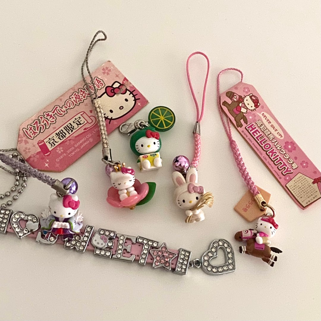 Hello Kitty Sanrio Gotochi Charms HK (check 2nd pic & description ...