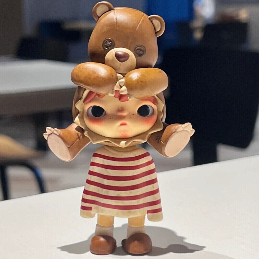 Hirono Protector (Little Mischief Series), Hobbies & Toys, Toys & Games ...