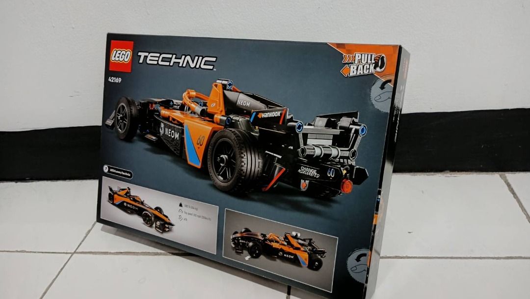 LEGO Technic 42169 NEOM McLaren Formula E Race Car (452 Pieces), Toys ...