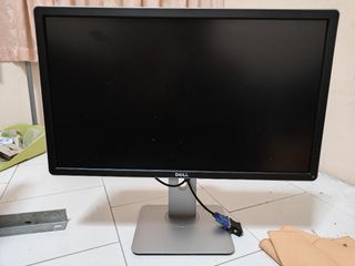 V1471- DELL 15 inch monitor Model: E157FPc, Computers & Tech, Parts ...