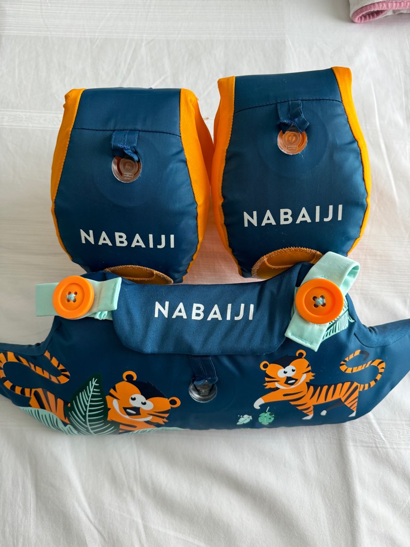 Najiba Arm & Chest Float, Babies & Kids, Infant Playtime on Carousell