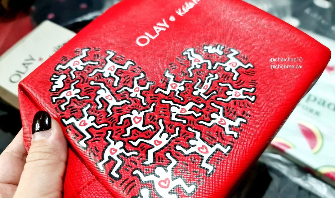 Olay x Keith Haring Collab Design Reusable Gift Set Red Cosmetic Pouch ...