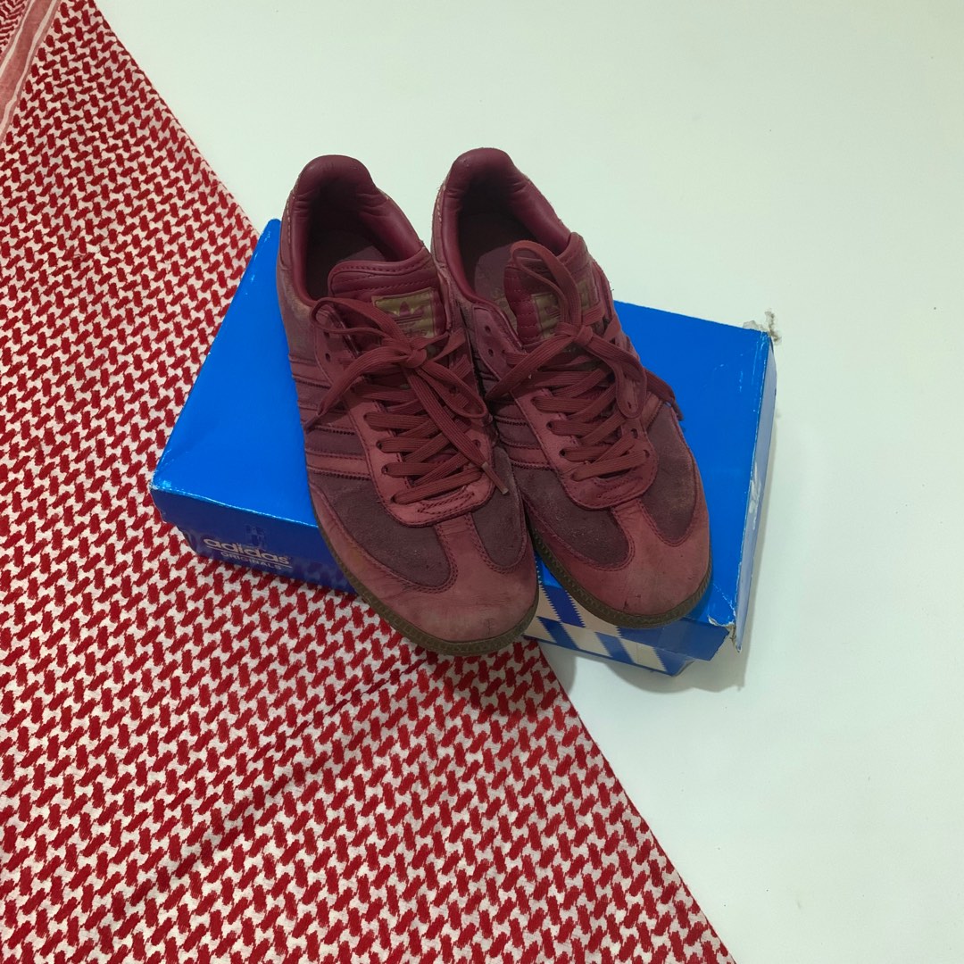 Sepatu samba, Fesyen Pria, Sepatu , Sneakers di Carousell