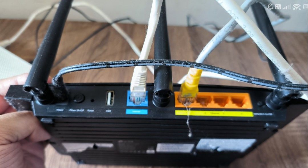 unifi modem, Computers & Tech, Parts & Accessories, Networking on Carousell
