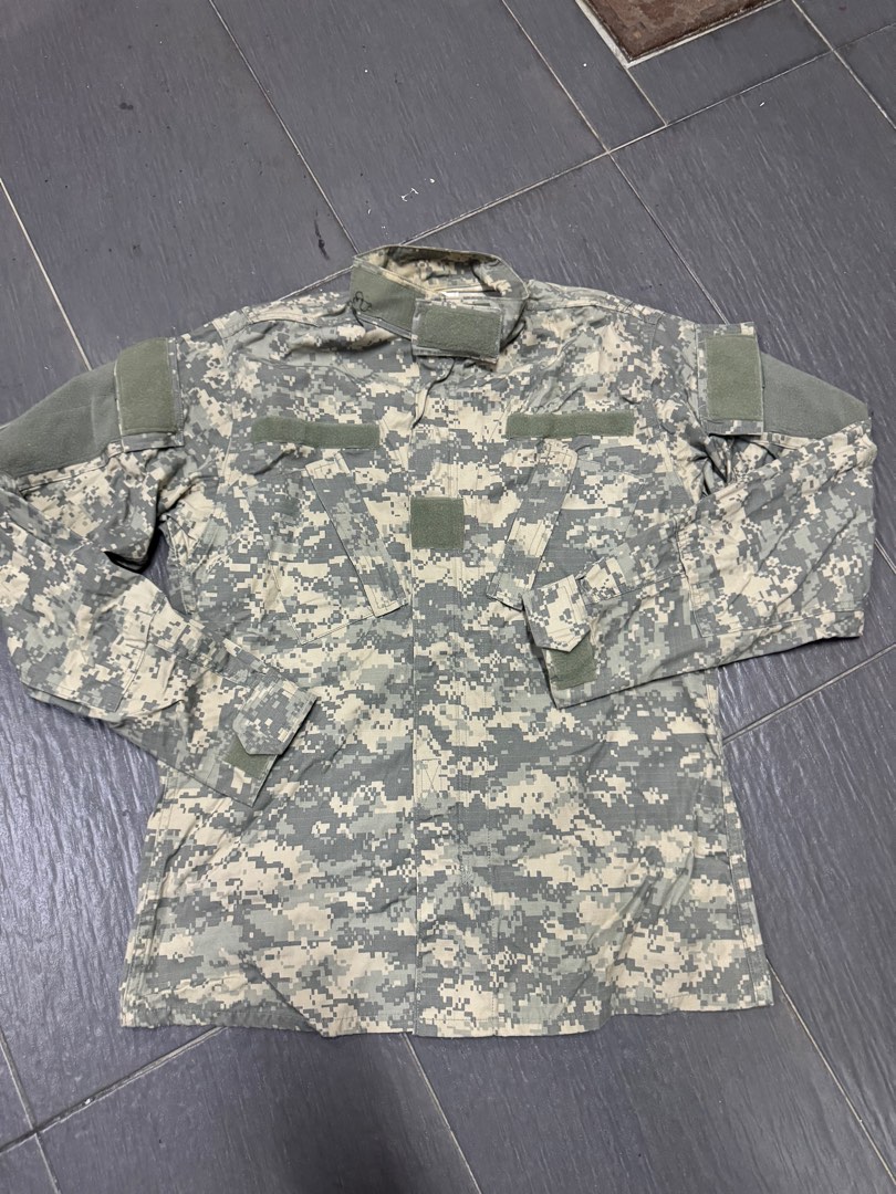 US ARMY DIGI CAMO ISSUED JACKET, Sports Equipment, Hiking & Camping on ...