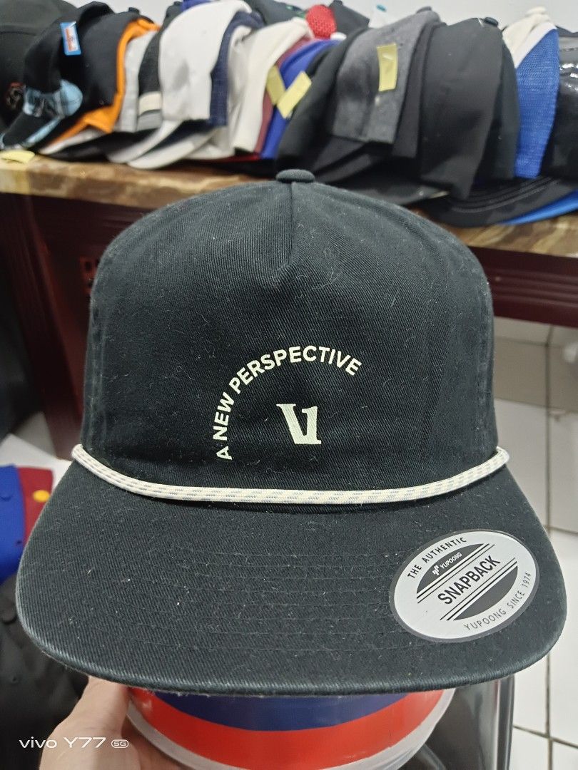 Vuori New Perspective Cap, Men's Fashion, Watches & Accessories, Cap & Hats on Carousell