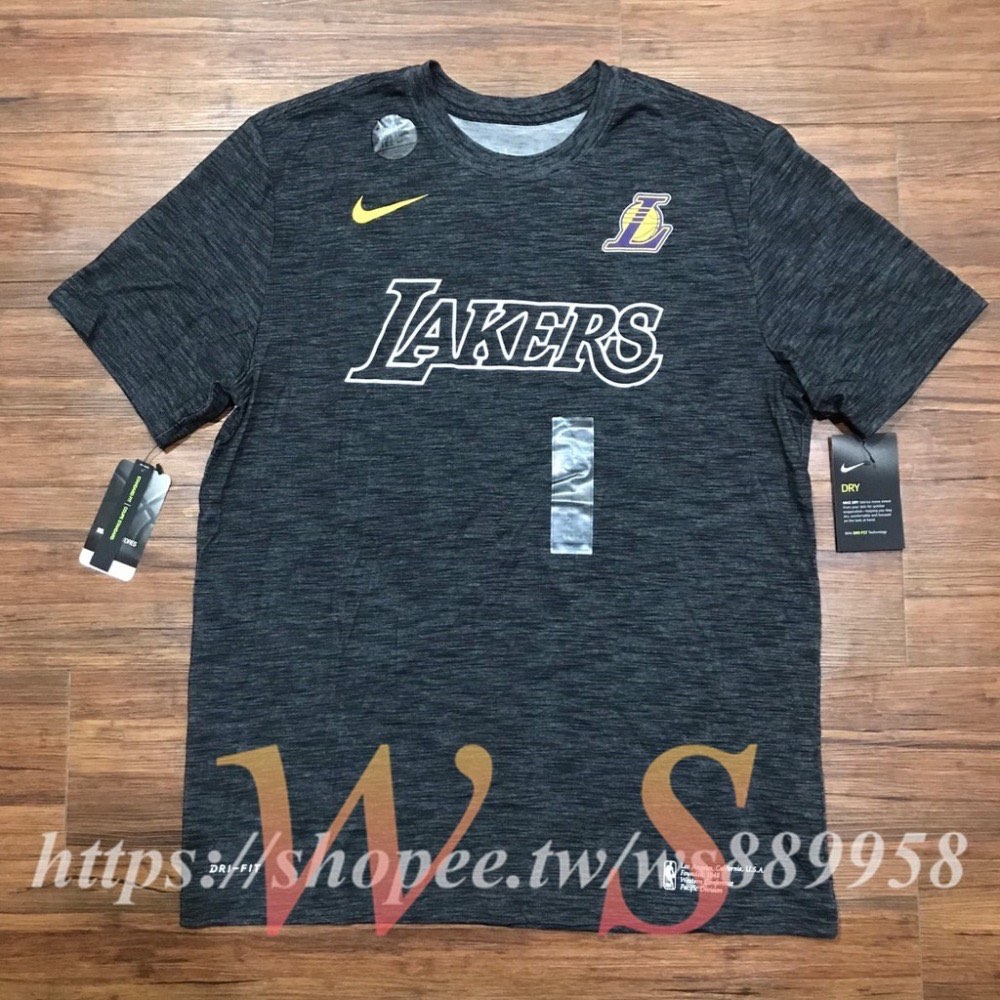 【WS】NIKE LAKERS 湖人隊 籃球 球衣 紫金大軍 KOBE LBJ AD 短T AT0877-010, 他的時尚, 上衣與西裝, T恤、Polo衫在旋轉拍賣