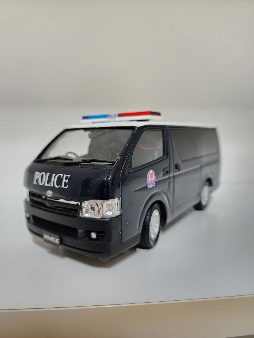 1/24 Toyota Hiace Police Van, Hobbies & Toys, Toys & Games on Carousell