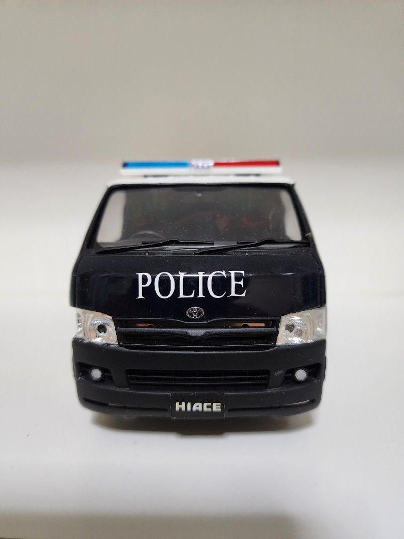 1/24 Toyota Hiace Police Van, Hobbies & Toys, Toys & Games on Carousell