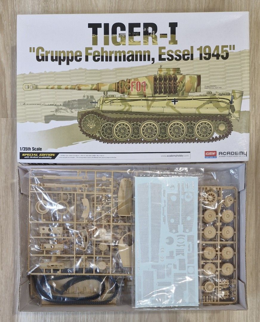 1/35 German WWII Heavy Tank Model Kit, Hobbies & Toys, Memorabilia ...