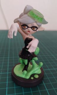 Nintendo - Splatoon - Splash Shooter (Future Golden Version), Hobbies ...