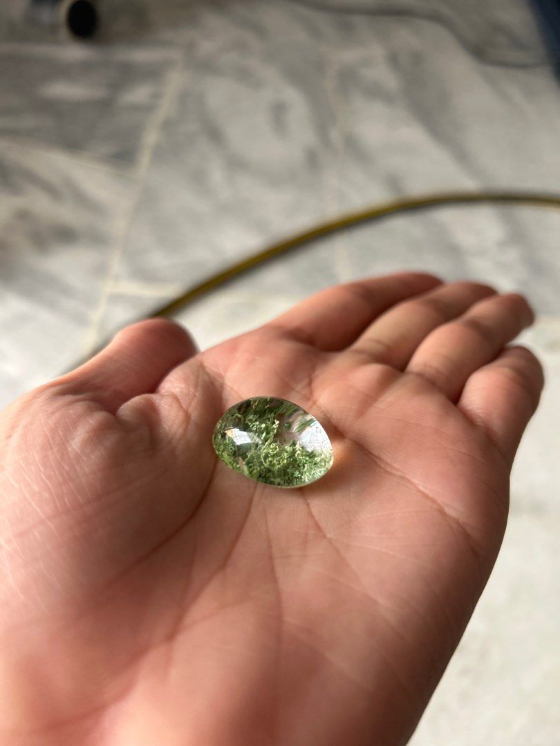 Batu Quartz Clear Dengan Green Moss, Luxury, Accessories on Carousell