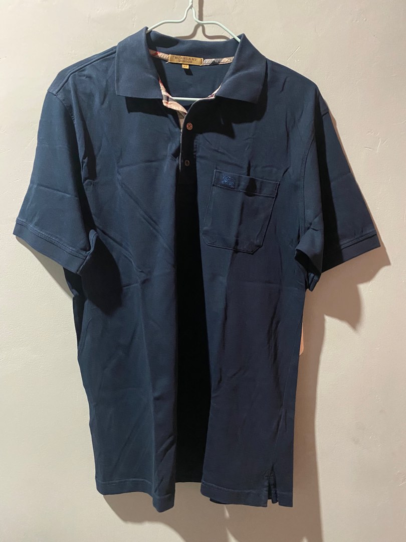 BURBERRY OUTLET Polo Navy biru tua + pattern khas, Fesyen Pria, Pakaian ...