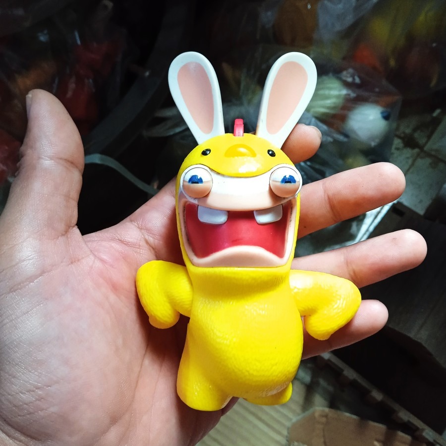 burgerking toys rabbid invasion chicken custom, Toys & Collectibles ...