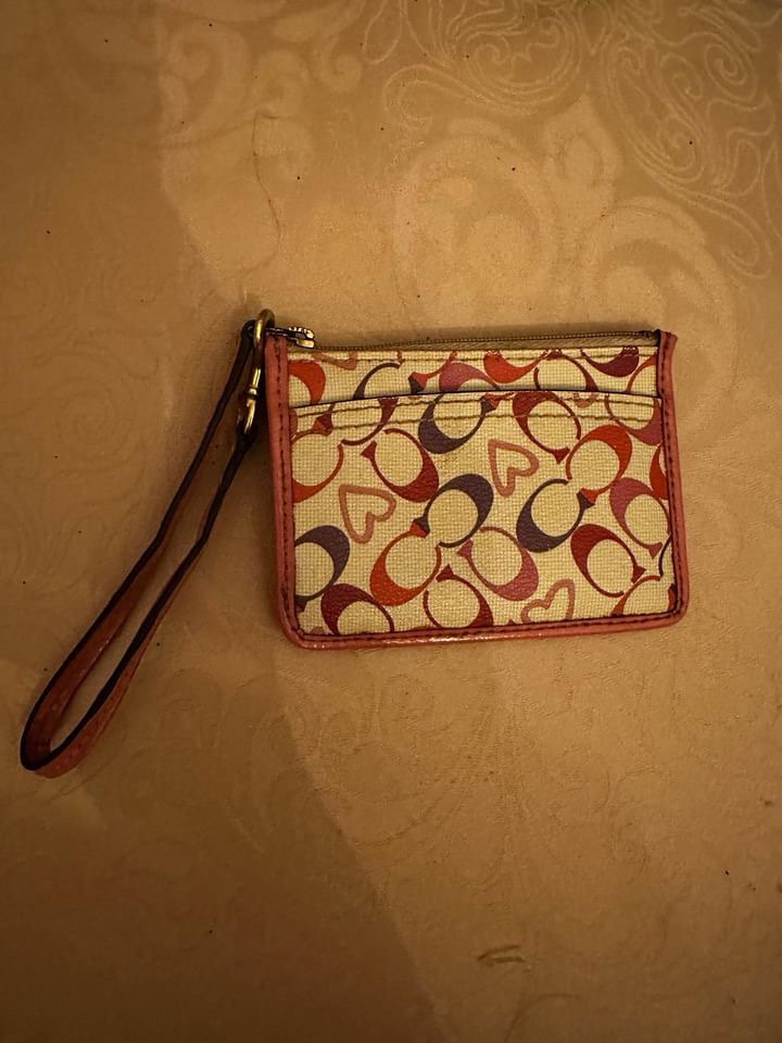 Coach Card Wallet Authentic 1000%, Barang Mewah, Tas & Dompet di Carousell