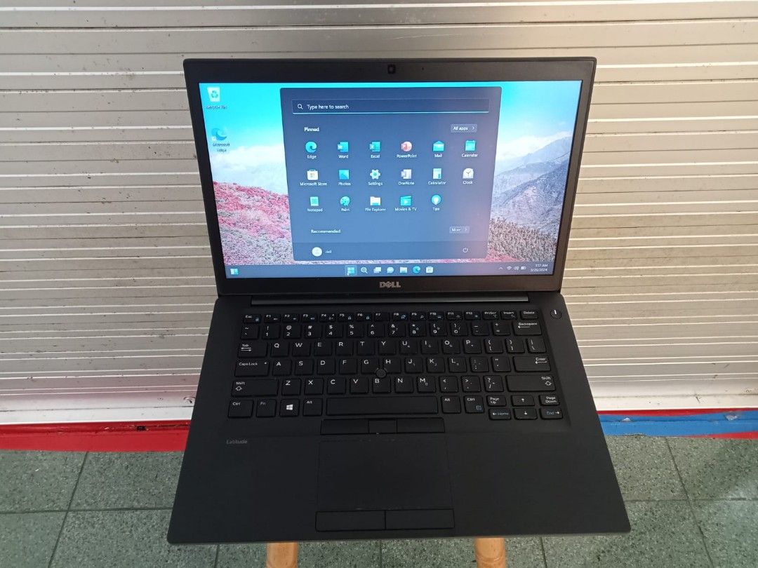 Dell latitude model 7480 core i5- Gen 6 fully HD display backlight key ...