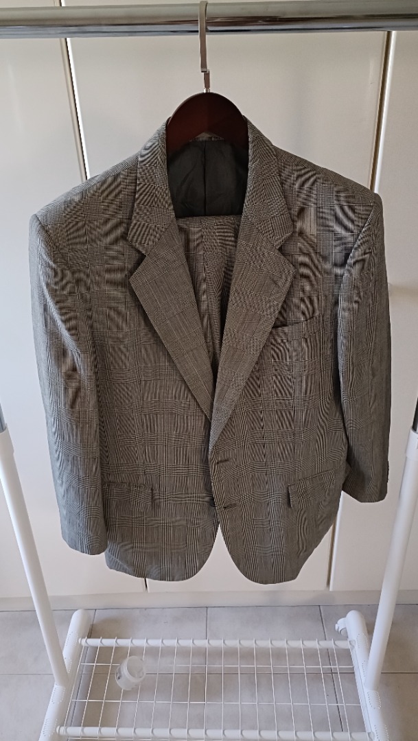 Grey full suit, Men's Fashion, Coats, Jackets and Outerwear on Carousell