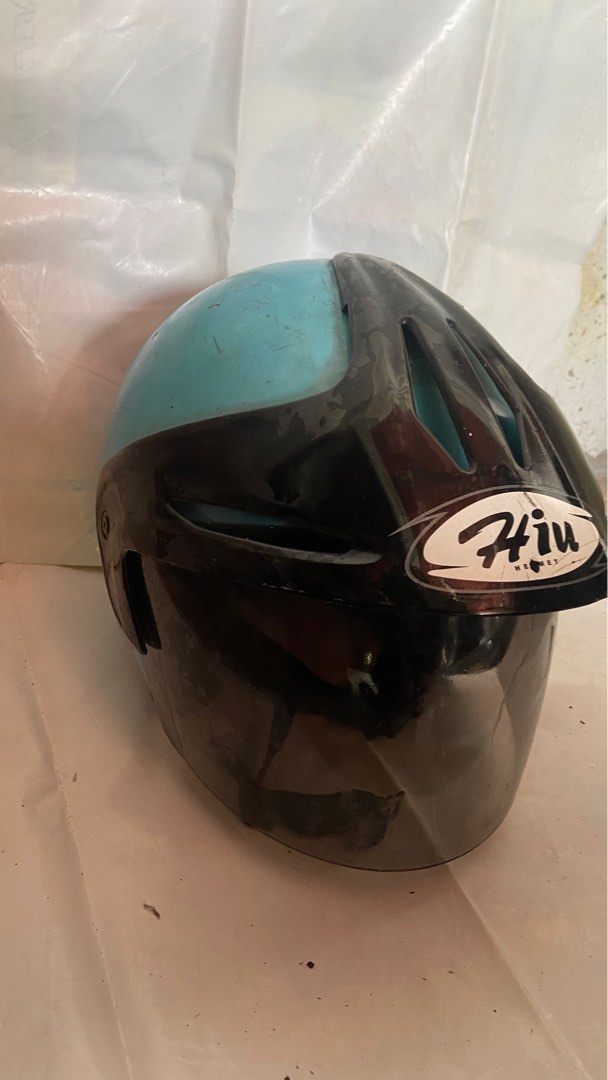 helm hiu ukuran standar, Motor di Carousell
