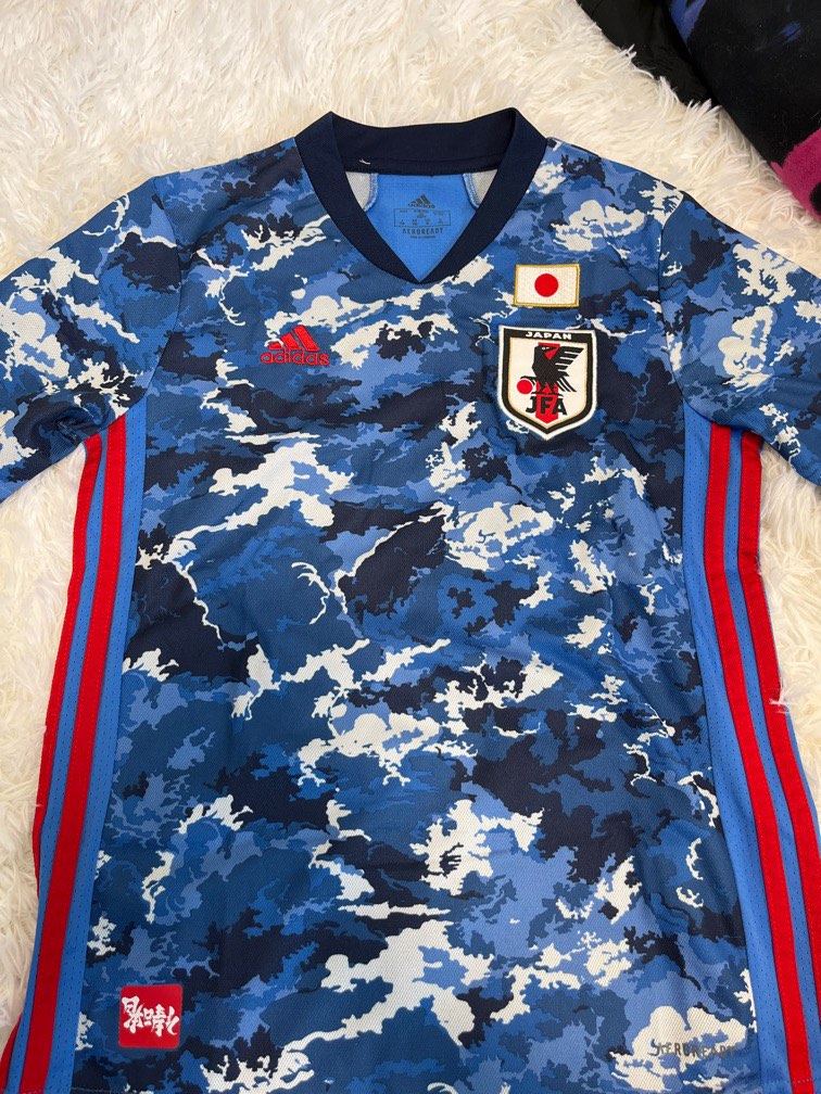 Japanese Football Kit, 男裝, 運動服裝 - Carousell