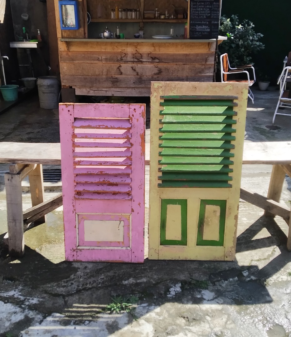 Jendela Krepyak/Jelosi/Daun Jendela Jalusi Kayu Lawas, Perabotan Rumah ...