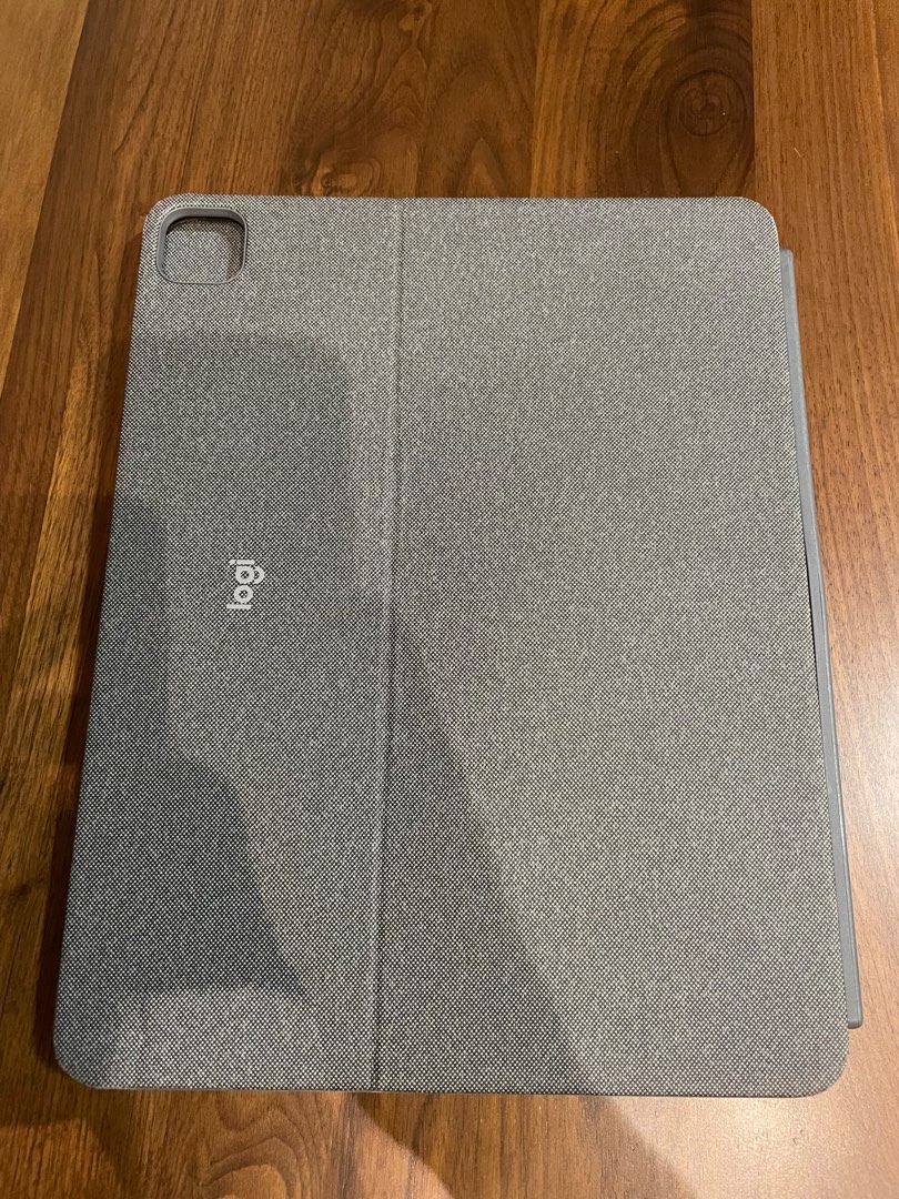 Logitech Combo Touch Keyboard Case Trackpad iPad Pro 12.9 inch (5th Gen ...