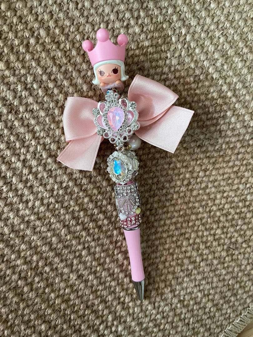 Authentic popmart Molly custom pen, Hobbies & Toys, Toys & Games on ...