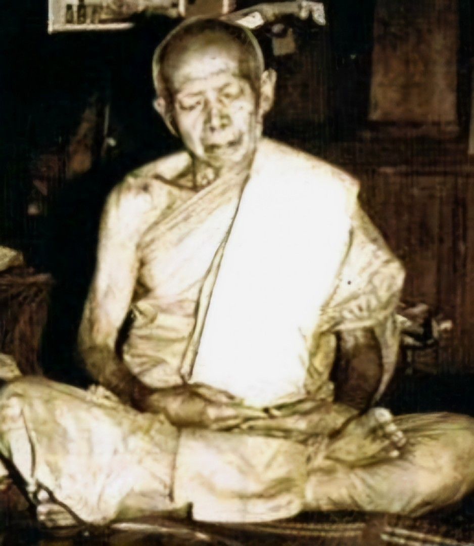 LP Tim Loop Tai (1974) Locket, Wat Lahanrai With Yantra - Thai Amulet ...