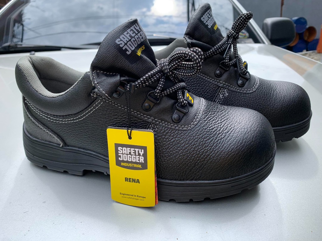 Safety Jogger Rena Low Cut with a rubber outsole, Men's Fashion, Footwear, Shoe inserts ...