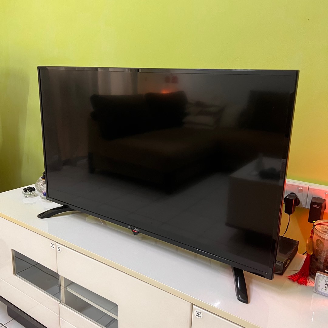 Sharp TV 40 inch GB217WJSA, TV & Home Appliances, TV & Entertainment ...