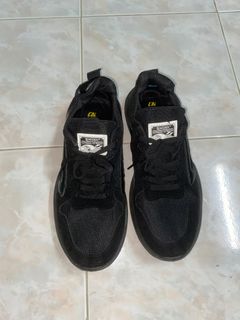 Sniika X Cromok UK7/EU40, Men's Fashion, Footwear, Sneakers on Carousell